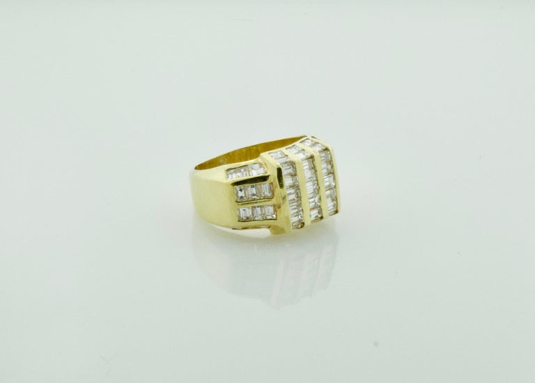 Blingy Diamond Ring in 18 Karat Yellow Gold 2.05 Carat For Sale at 1stDibs