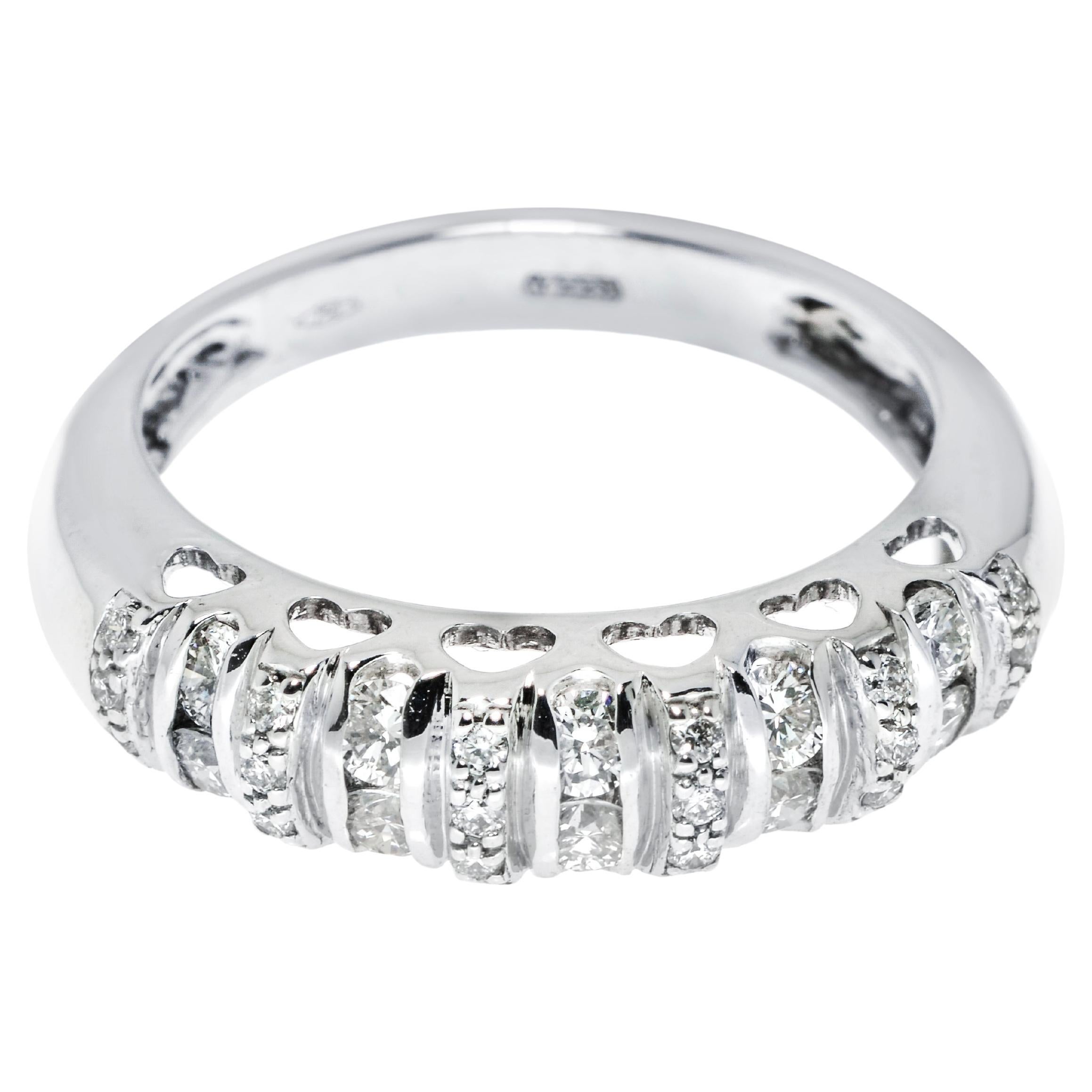 Bliss by Damiani 18k White Gold, Diamond Cluster Ring For Sale at 1stDibs