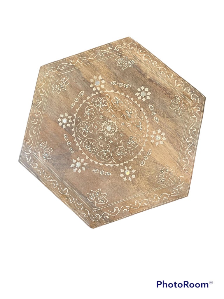 Blonde Wood Decorative Side Table For Sale at 1stDibs