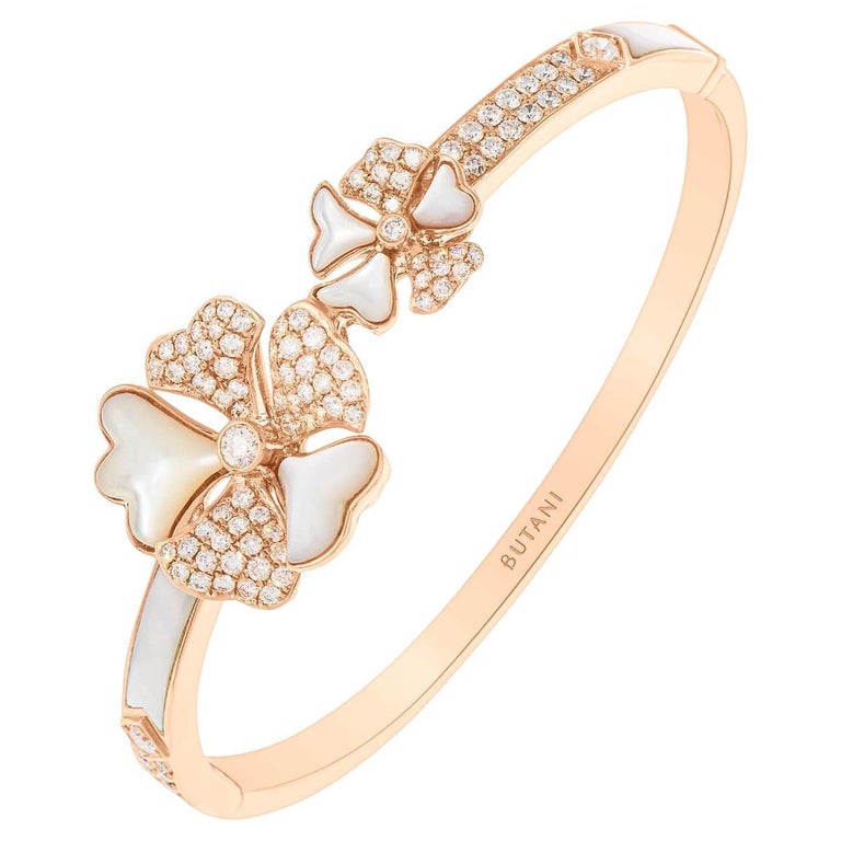 Bloom Diamond and Mother-of-Pearl Duo Flower Bangle in 18k Rose Gold For Sale at 1stDibs