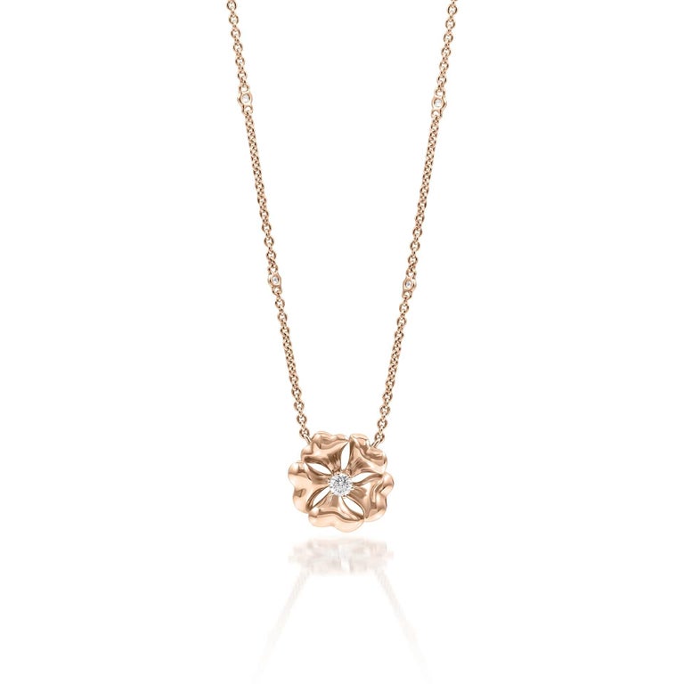 Bloom Gold and Diamond Flower Necklace in 18k Yellow Gold For Sale at ...