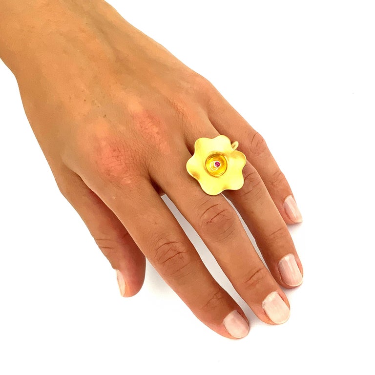 Georg Spreng - Blossom Ring 18 Karat Yellow Gold with Natural Round Red ...