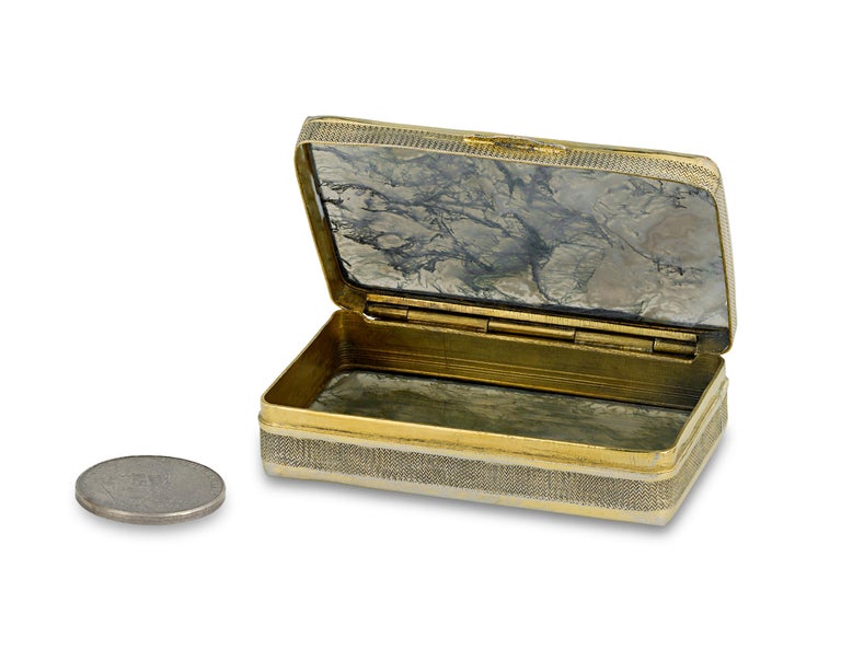 Blue Agate and Gold Snuff Box at 1stDibs