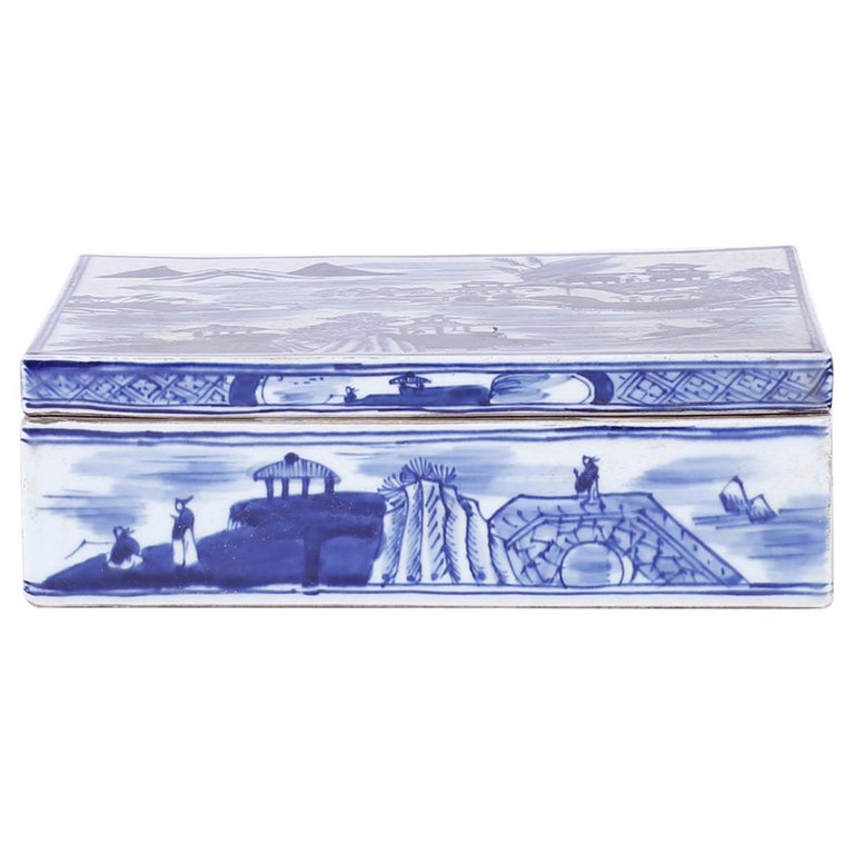 Blue and White Chinese Export Style Porcelain Box at 1stDibs | blue and ...