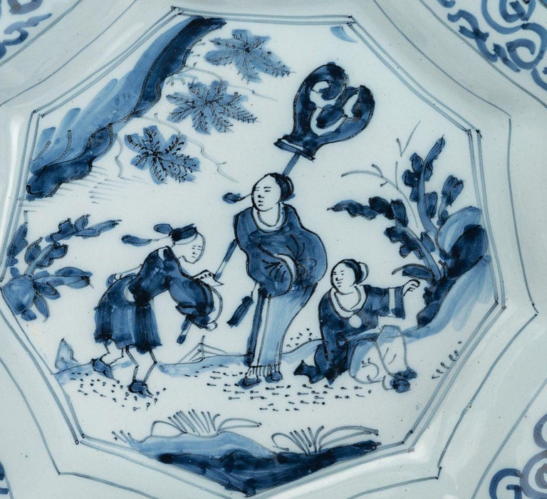 Blue and White Chinoiserie Lobed Dish, Delft, 1680-1700 For Sale at 1stDibs