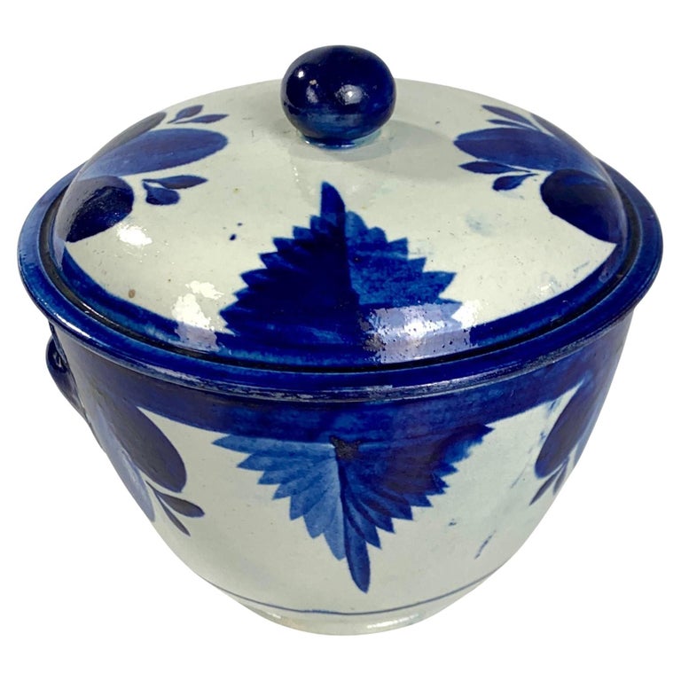 Blue and White Pearled Creamware Sugar Box For Sale at 1stDibs