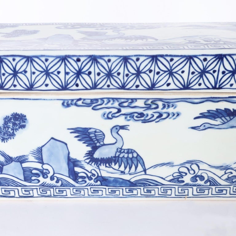 Blue and White Porcelain Rectangular Lidded Box For Sale at 1stDibs