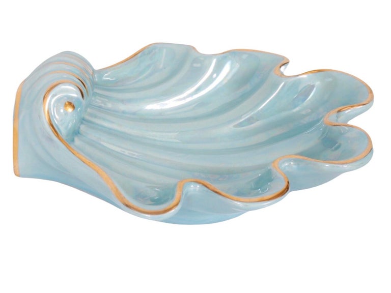 Blue and Gilt Ceramic Clam Shell Soap Dish For Sale at 1stDibs