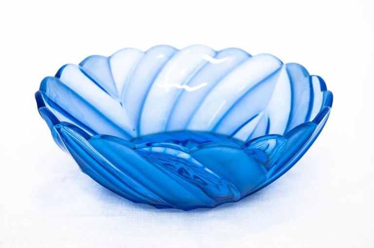 Blue Glass Bowl For Sale at 1stDibs