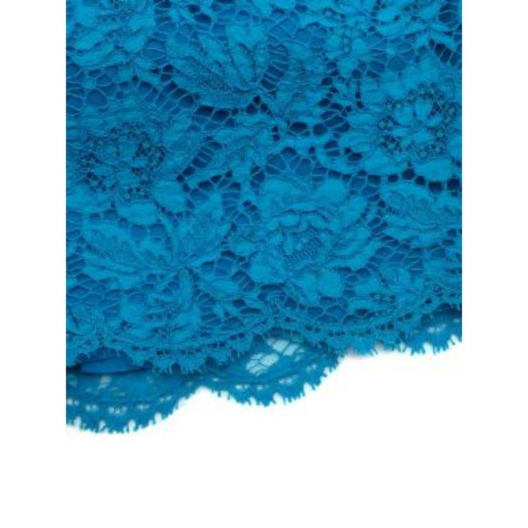 Blue Lace Sleeveless Fitted Dress For Sale at 1stDibs