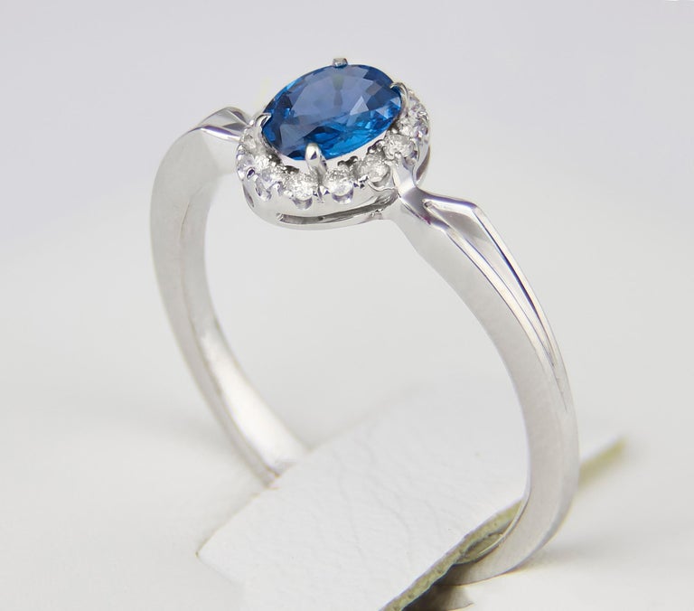 Customizable Blue Sapphire 14k Gold Ring For Sale at 1stDibs