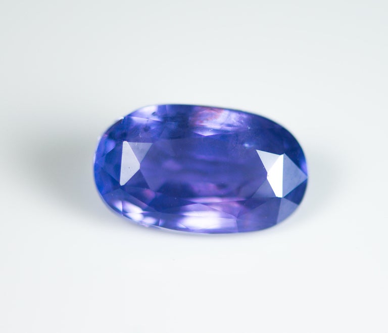 Blue Sapphire 4.09 Carat, IGI Certified For Sale at 1stDibs