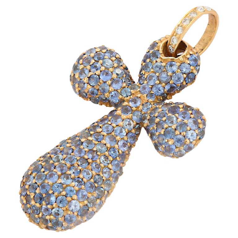 Blauer Saphir-Kreuz-Anhänger aus 18 Karat Gelbgold mit Diamanten im Angebot bei 1stDibs