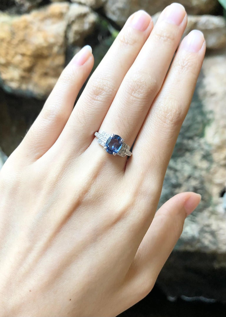 Blue Sapphire with Diamond Ring set in 18 Karat White Gold Settings For ...