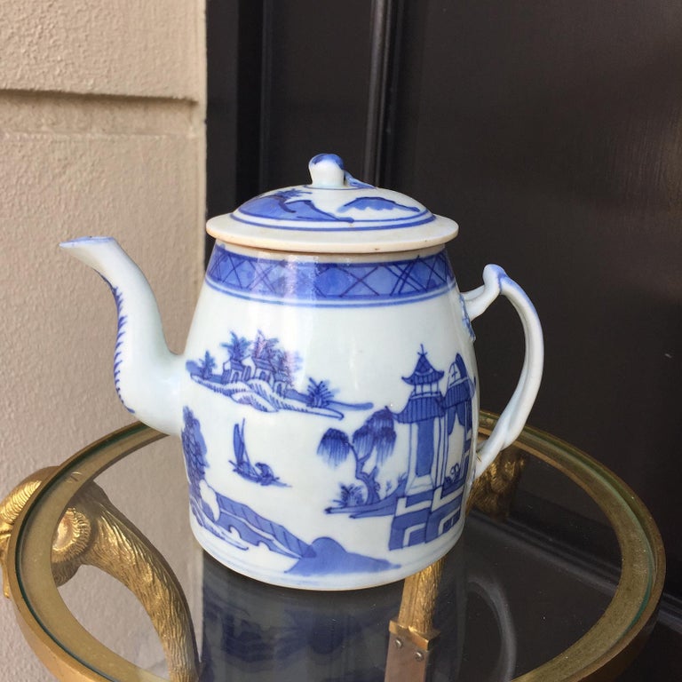 Blue and White Canton Ware Porcelain Tea Pot, circa 1820 at 1stDibs