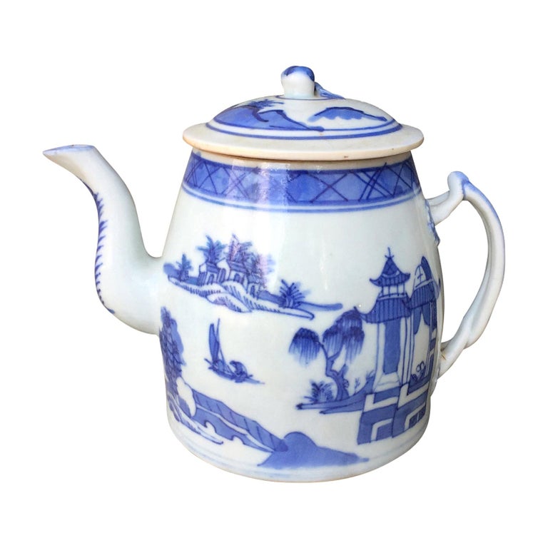 Blue and White Canton Ware Porcelain Tea Pot, circa 1820 at 1stDibs