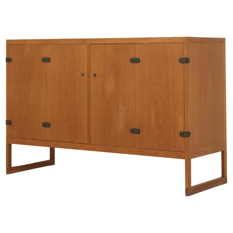 BM 57 sideboard by Børge Mogensen For Sale at 1stDibs