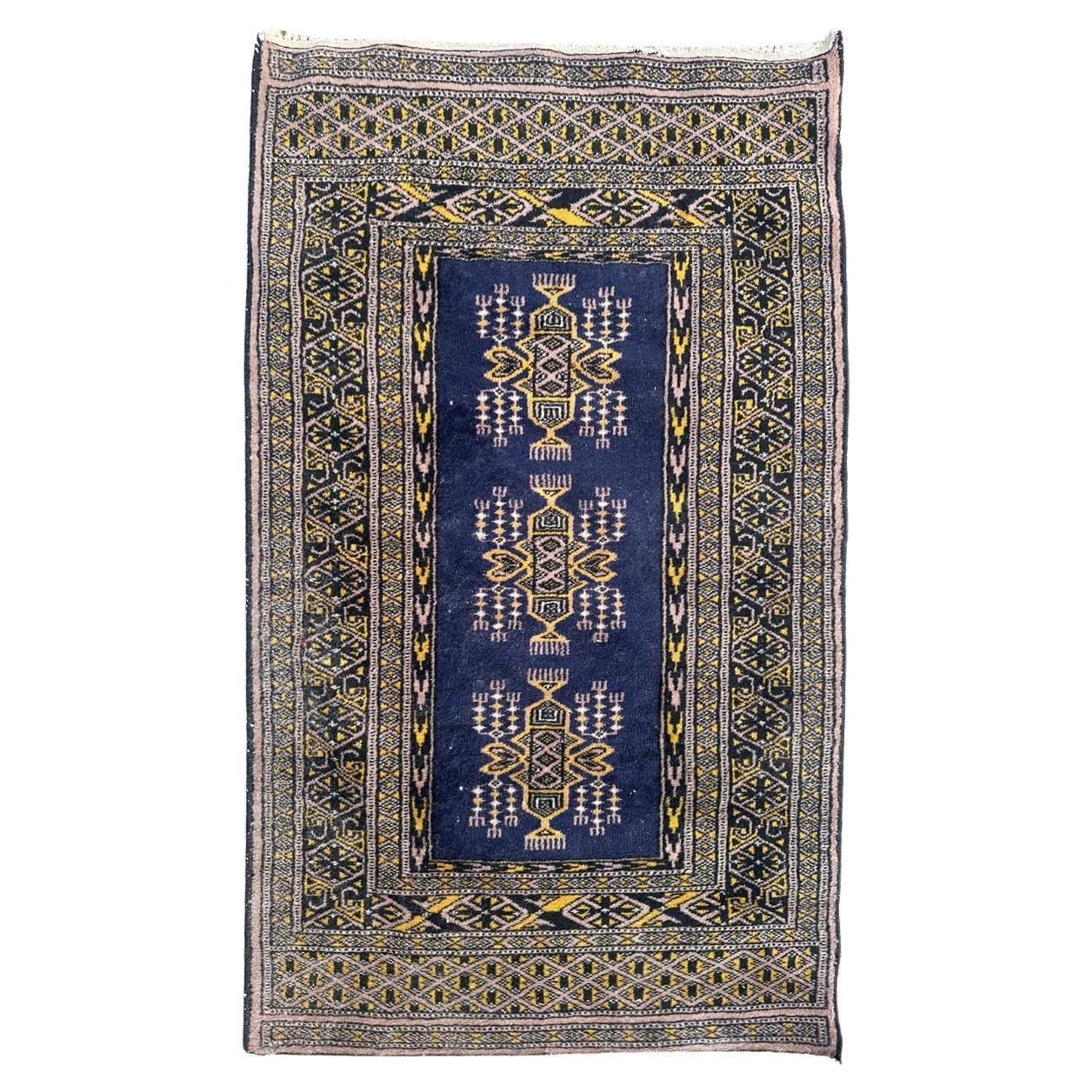 pretty small vintage Pakistani rug For Sale at 1stDibs