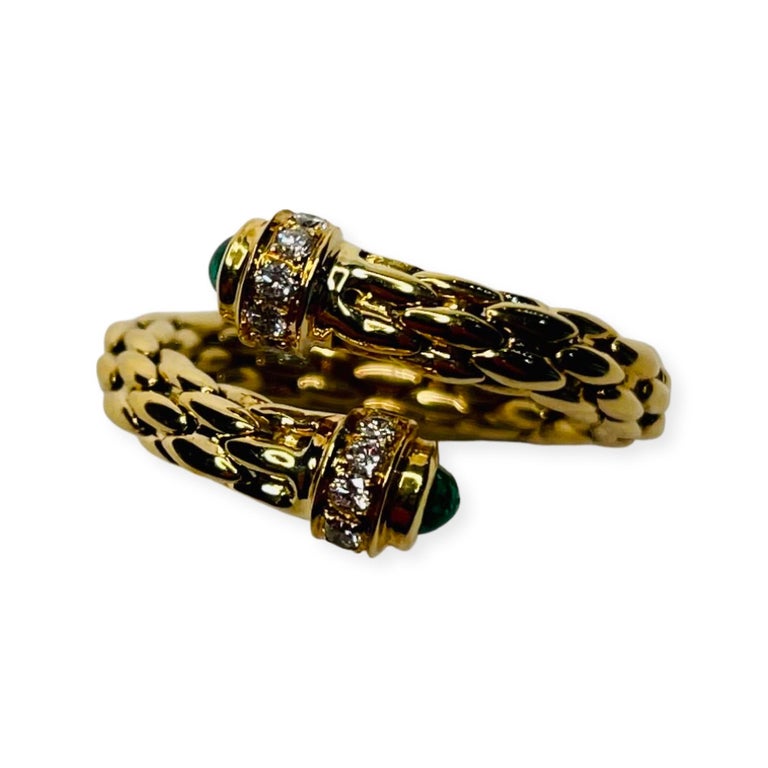 Bogo 18K Yellow Gold Emerald and Diamond Ring For Sale at 1stDibs