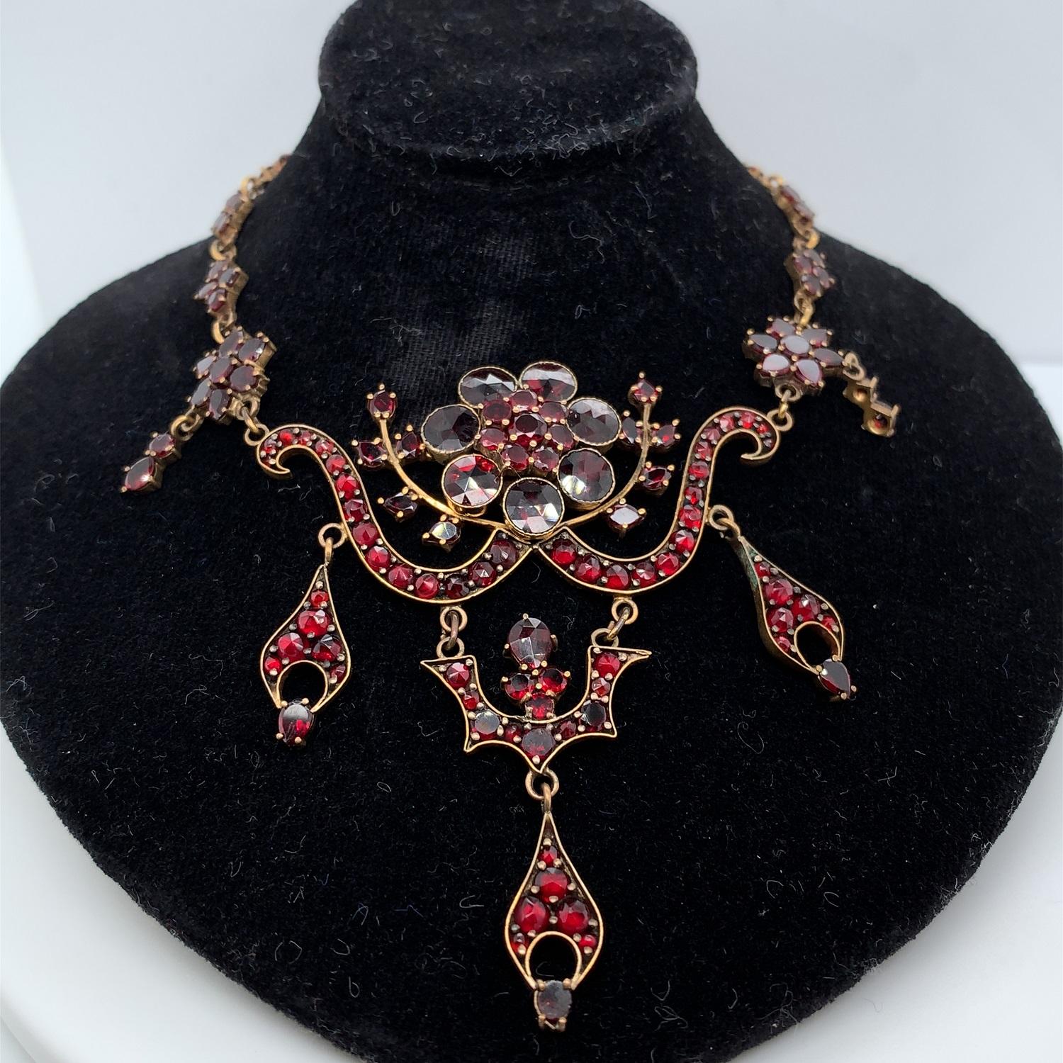 Bohemian Garnet Necklace Rosette with drops For Sale at 1stDibs ...