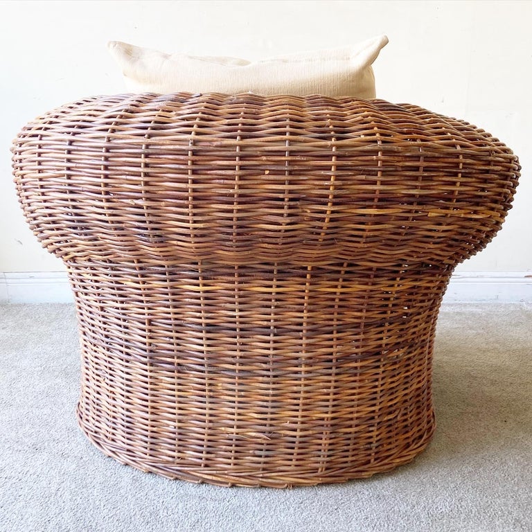 Boho Chic Large Sculptural Wicker Lounge Chairs, a Pair For Sale at 1stDibs