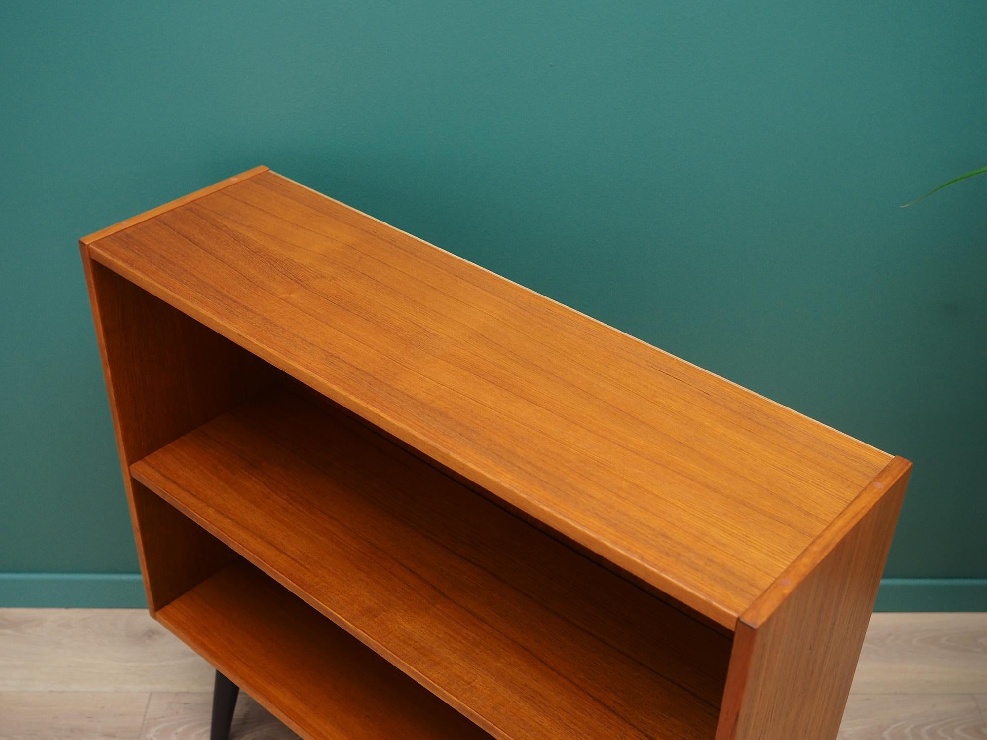 Bookcase Retro 1960s-1970s Vintage Teak For Sale at 1stDibs