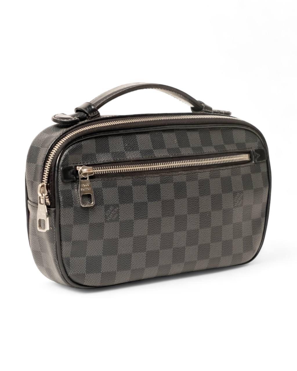 Borsello Louis Vuitton Ambler Marsupio Damier Graphite For Sale at 1stDibs