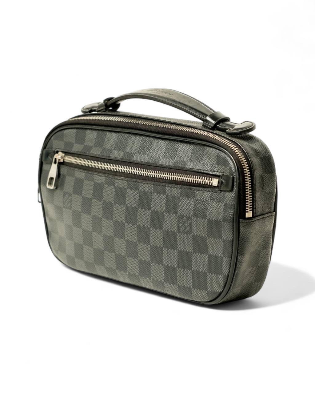 Borsello Louis Vuitton Ambler Marsupio Damier Graphite For Sale at 1stDibs