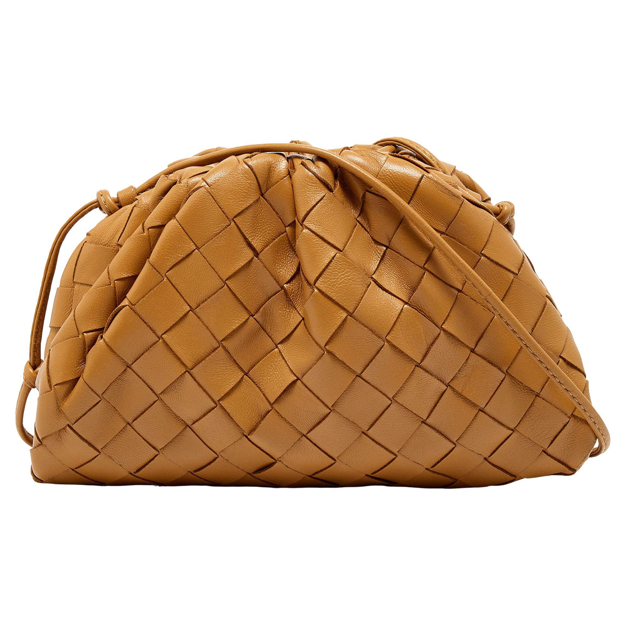 Bottega Veneta Beige Intrecciato Leather Mini The Pouch Bag For Sale at ...
