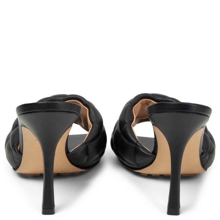 BOTTEGA VENETA black leather PADDED MULE Sandals Shoes 39 For Sale at 1stDibs