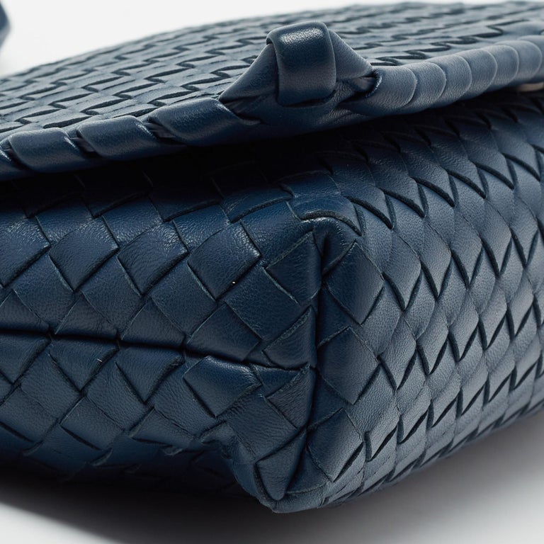 Bottega Veneta Blue Intrecciato Leather Flap Shoulder Bag For Sale at ...