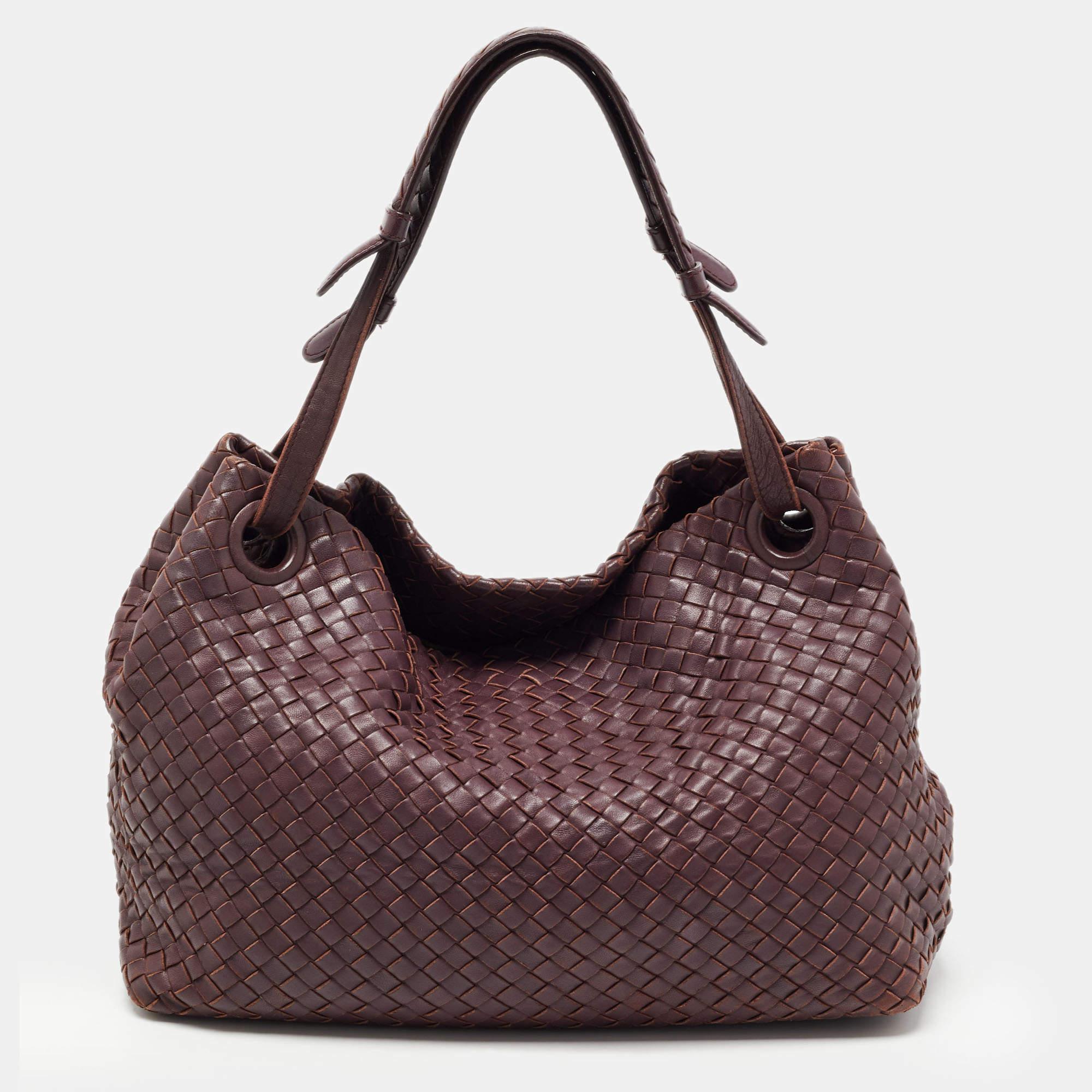 Bottega Veneta Burgundy Intrecciato Leather Bella Tote At 1stdibs