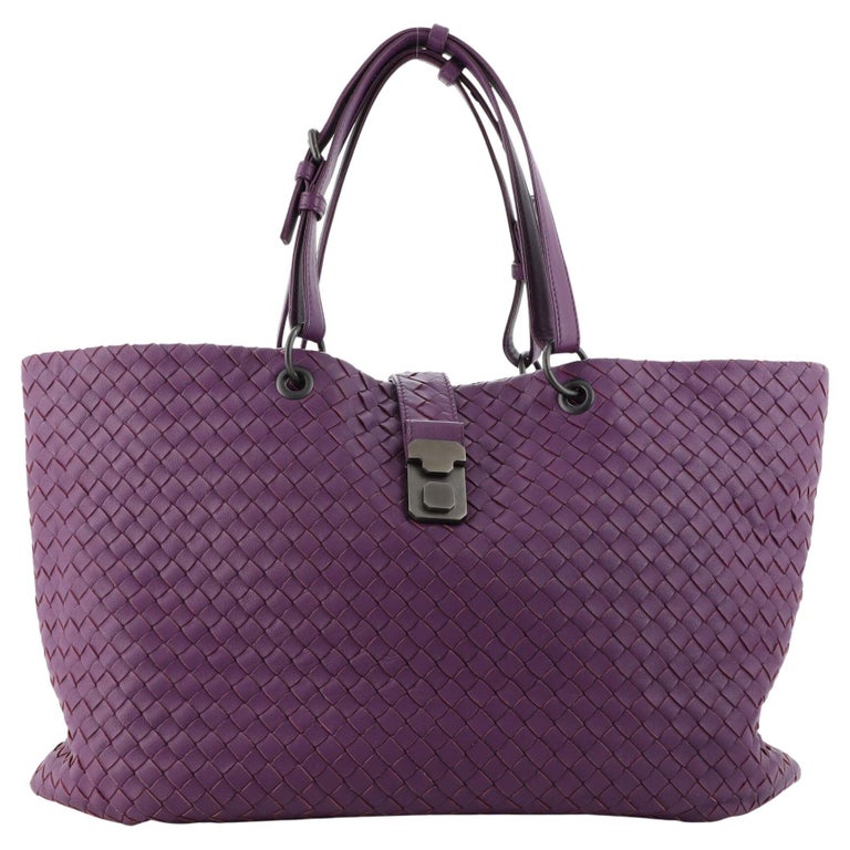 Bottega Veneta Capri Tote Intrecciato Nappa Medium For Sale at 1stDibs