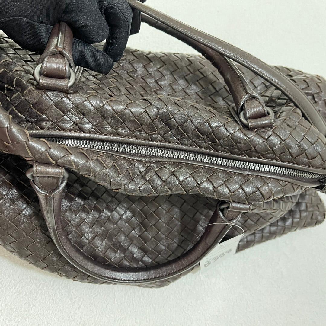 Bottega Veneta Maxi Convertible Tote Bag Hobo Brown Leather Two-way Carry 50cm For Sale at 1stDibs