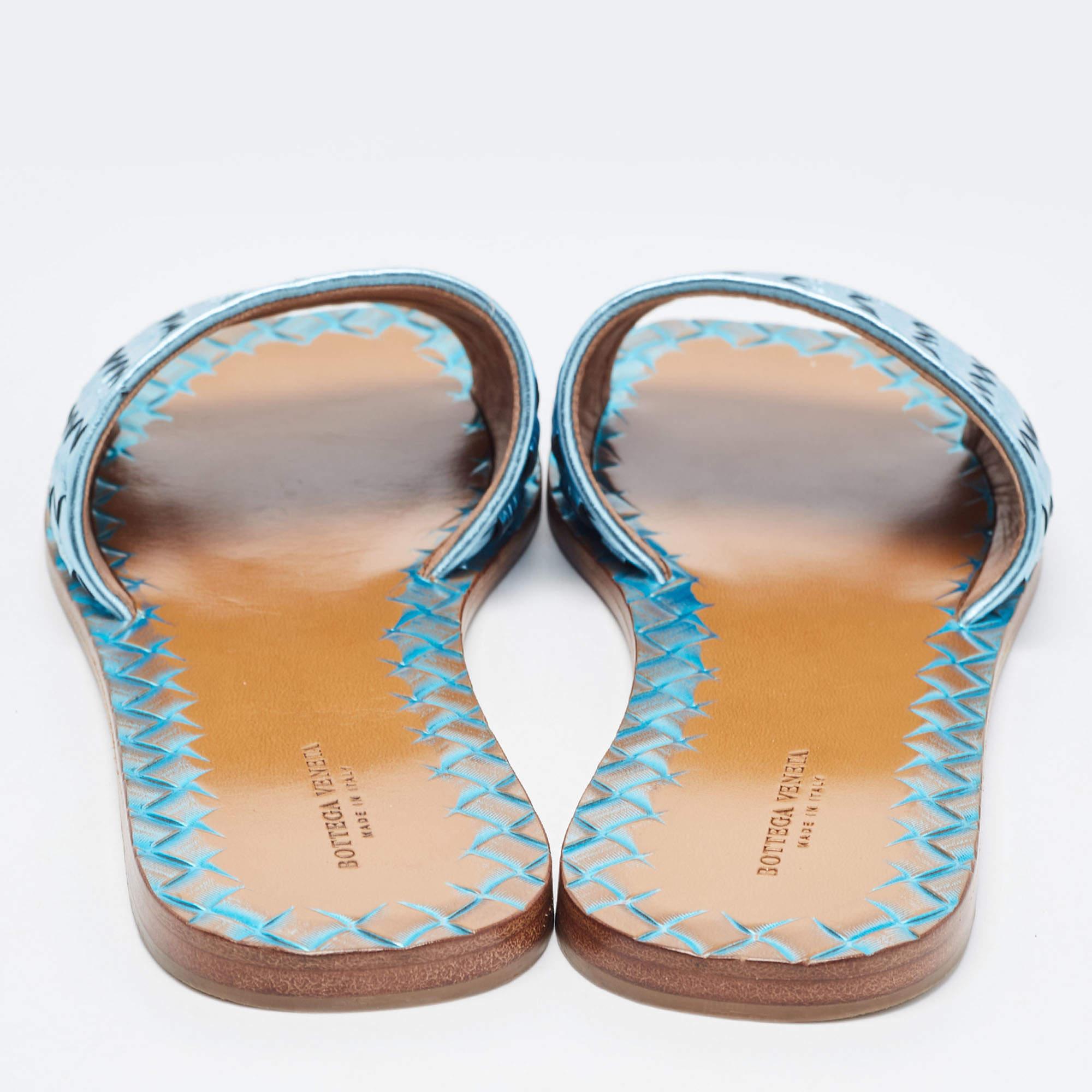 Bottega Veneta Metallic Blue Leather Flat Slides Size 38.5 For Sale at ...