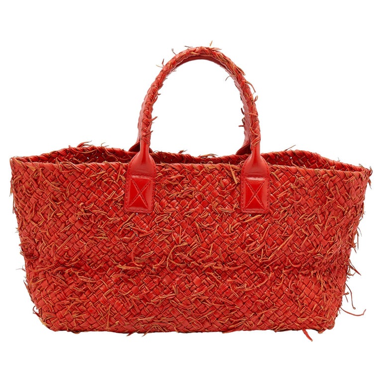 Bottega Veneta Orange Intrecciato Leather Medium Cabat Tote For Sale at ...