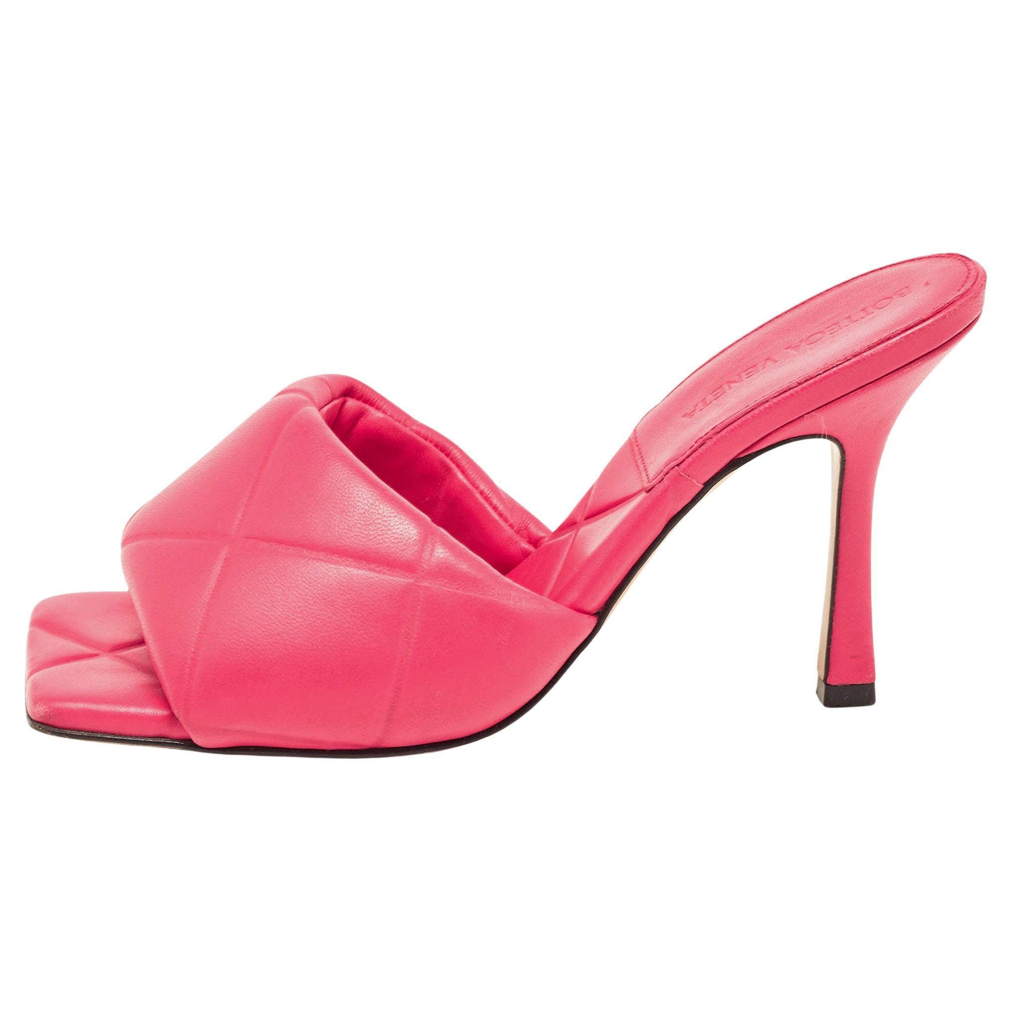 Bottega Veneta Red Leather Slides Size 37 For Sale at 1stDibs