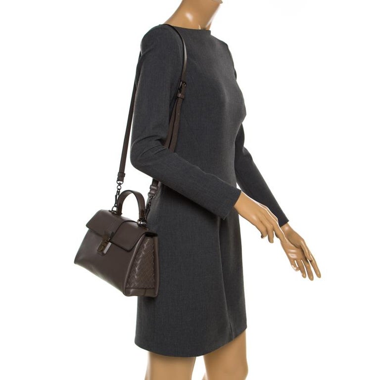 Bottega Veneta Taupe Leather Small Piazza Top Handle Bag For Sale at ...