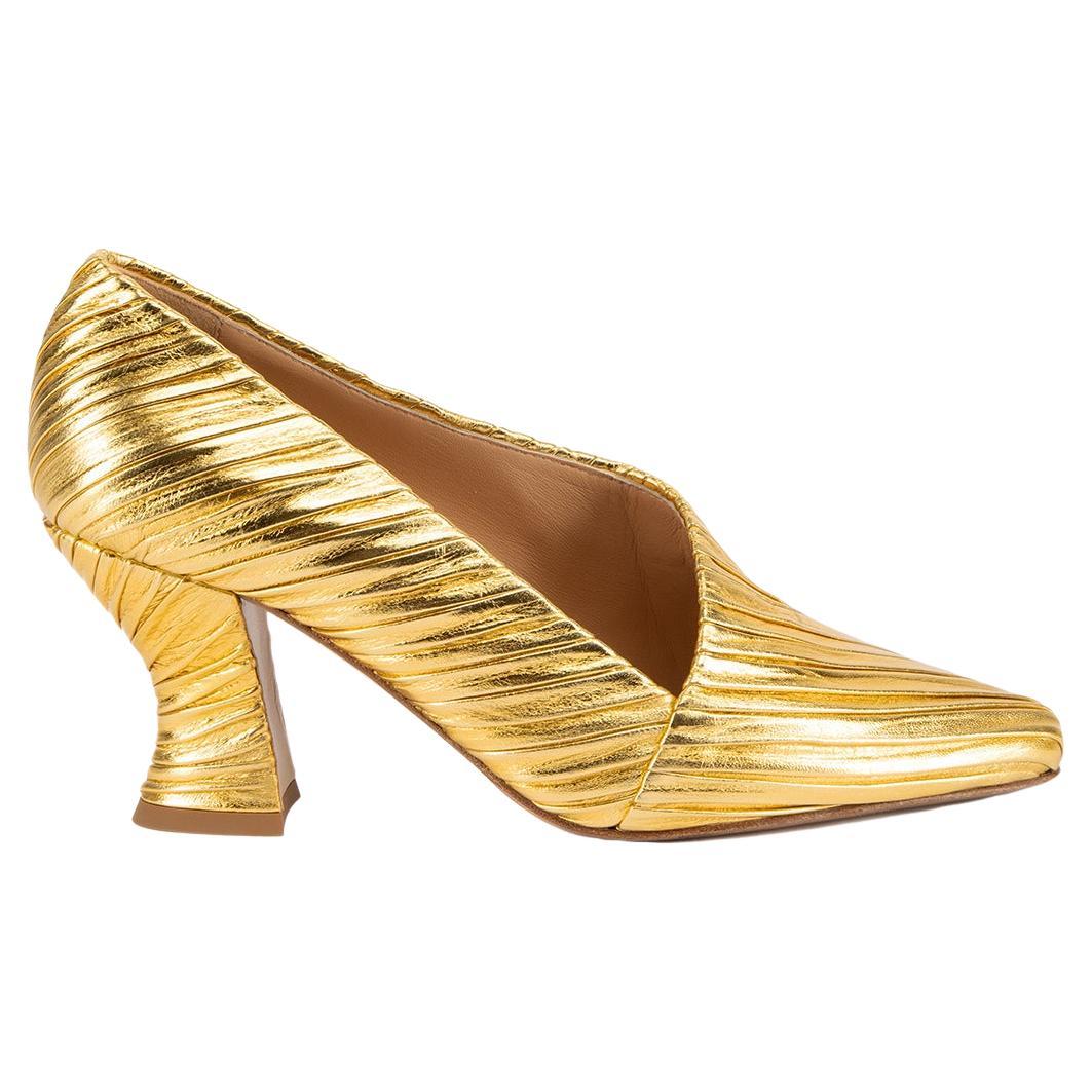Bottega Veneta Almond Pumps - 6 For Sale on 1stDibs