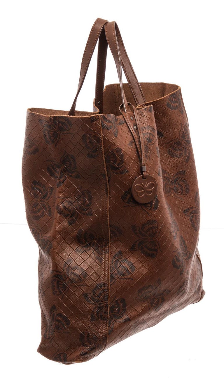 Bottega Venetta Brown Calfskin Leather Tote Bag with gold-tone hardware ...