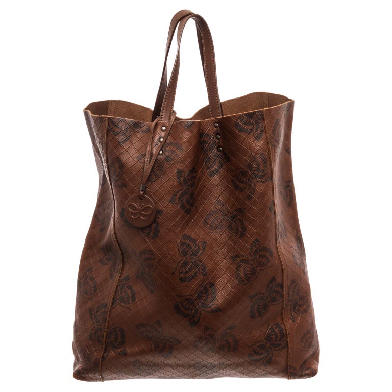Bottega Venetta Brown Calfskin Leather Tote Bag with gold-tone hardware ...