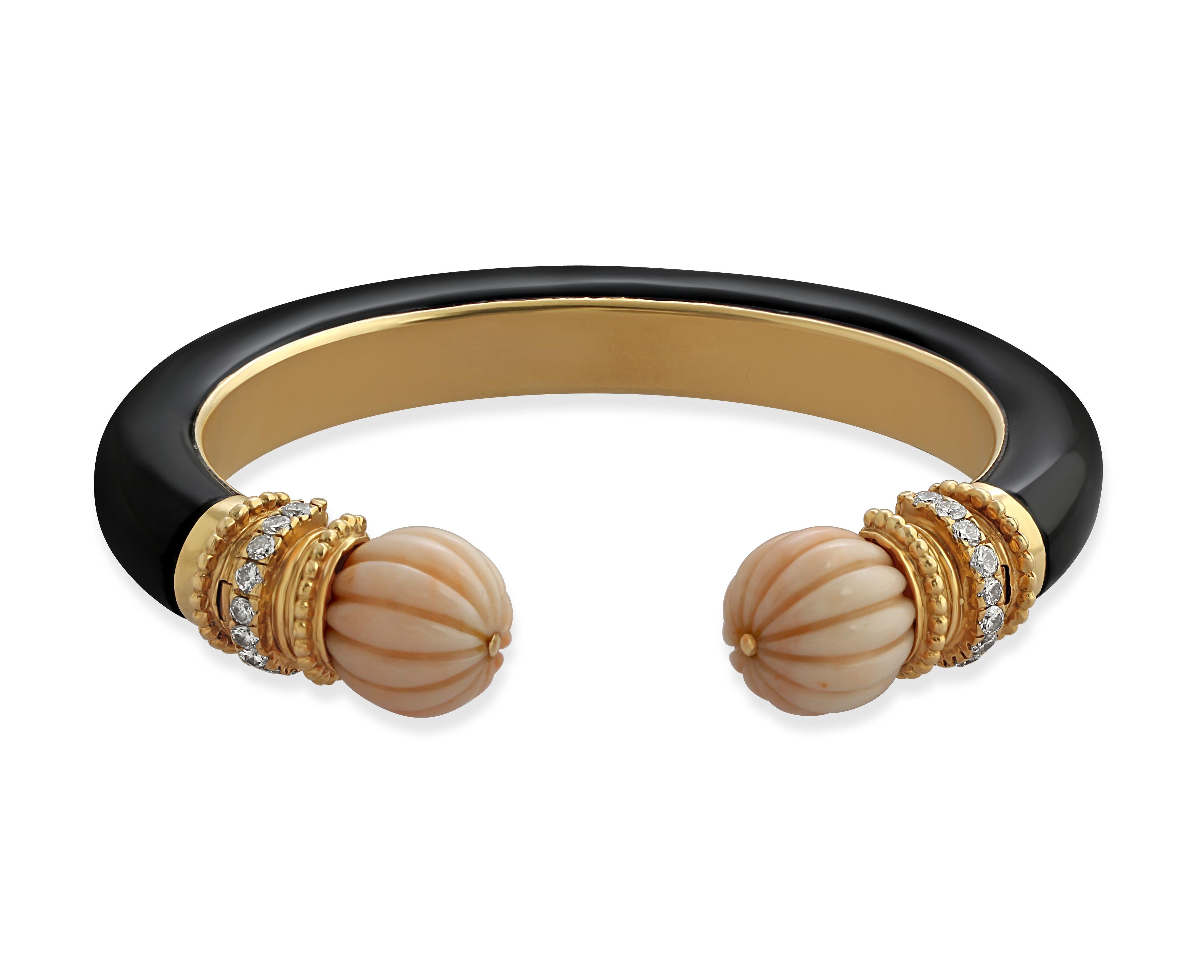 Boucheron, 18k Gold Onyx and Coral Parure For Sale at 1stDibs