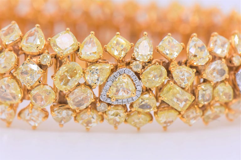 Bracelet Natural Color Fancy Yellow 18 Karat Yellow Gold For Sale at ...