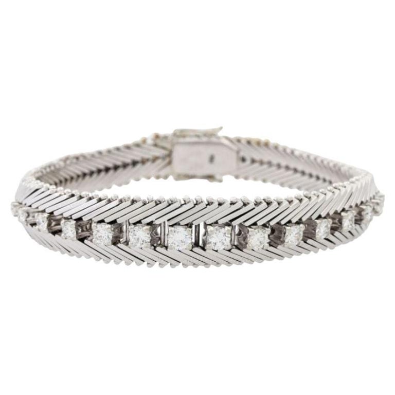 Bracelet with 15 Brilliant-Cut Diamonds Total Approx. 1.37 Ct ...
