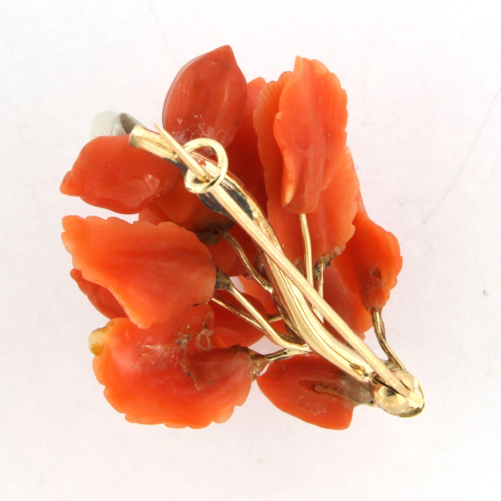 Branch brooch with coral 10k gold 8.9 grams For Sale at 1stDibs