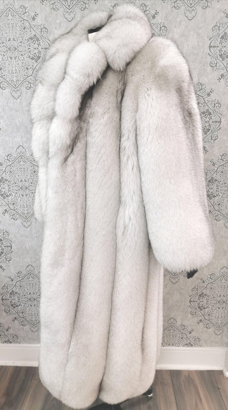 Brand new blue fox fur coat size 16 For Sale at 1stDibs | blue fox ...