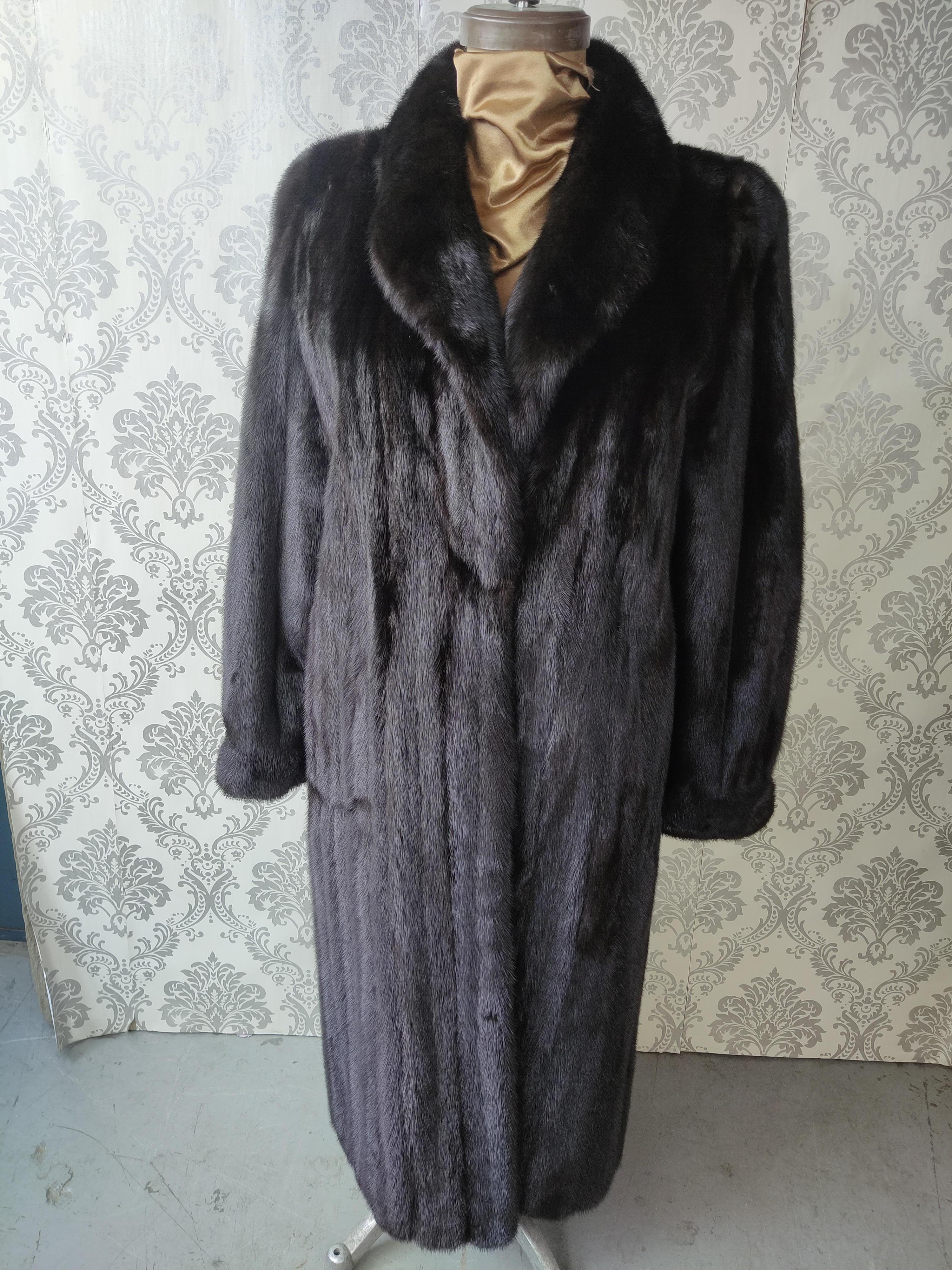 Brand new Carolina Herrera Female Black Mink Fur Swing Coat (Size 16-XL ...