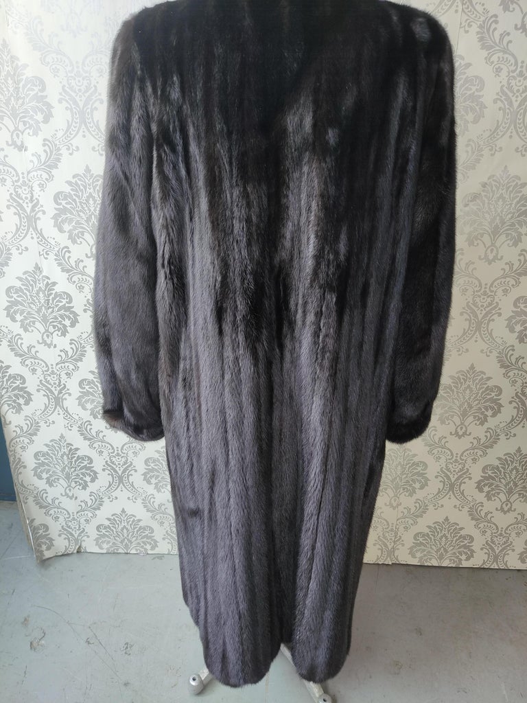 Brand new Carolina Herrera Female Black Mink Fur Swing Coat (Size 16-XL ...