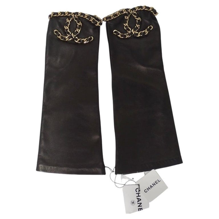 Brand New Chanel FW2020 Interlocking C Logo Leather Fingerless Gloves ...