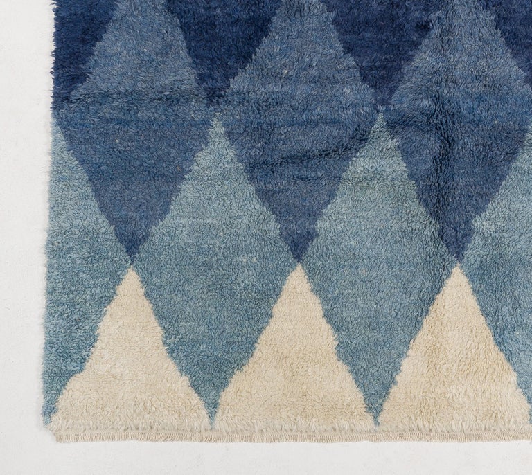 Brand-New Contemporary Hand-Knotted Wool Rug with Interlocking Blue ...